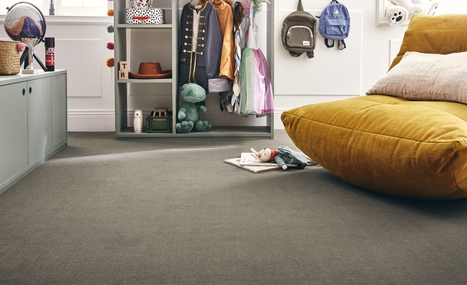 Moquette velours, grège, rouleau 4 m | Saint Maclou