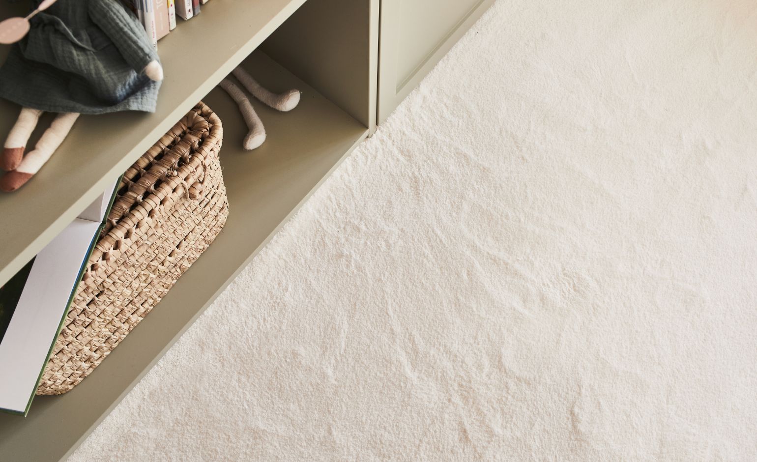 Moquette velours PRIMEROSE, col Blanc, rouleau 4.00 m | Saint Maclou