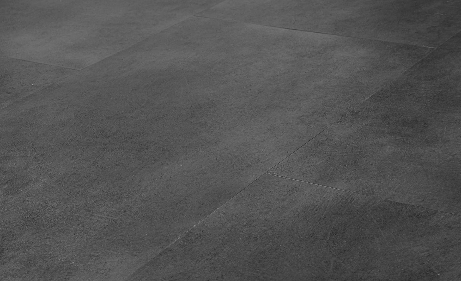 Sol vinyle EASYTREND SUPERMATT DALLE , Béton gris foncé, dalle 40.60 x ...