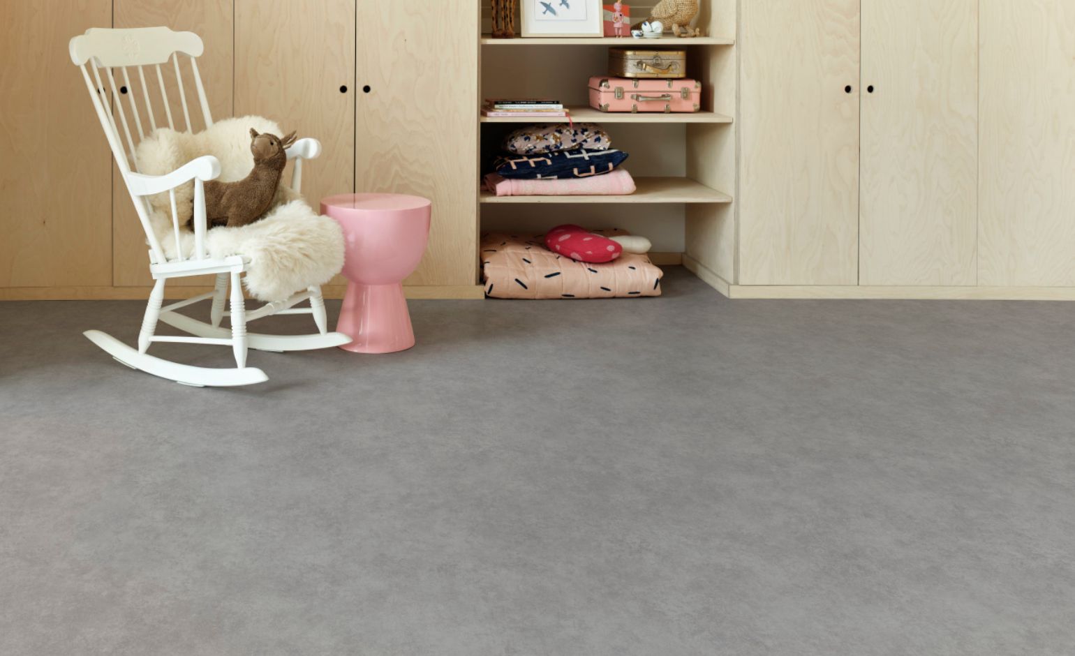 Sol vinyle, Béton moderne gris moyen, rouleau 4 m | Saint Maclou