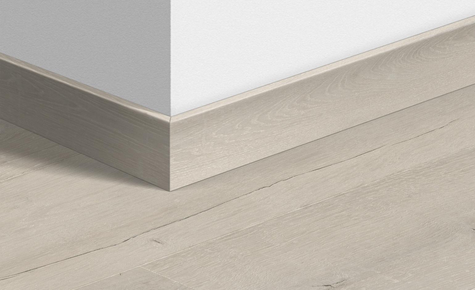 Plinthe, Chêne patiné doux, 5.80 x 240 cm | Saint Maclou