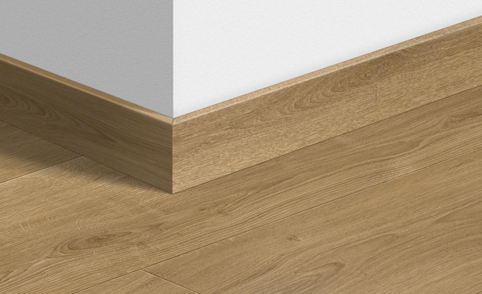 Plinthe, Chêne nature brossé chaud, 5.80 x 240 cm | Saint Maclou