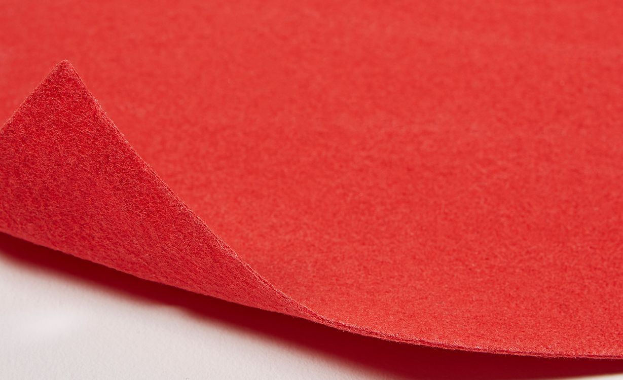 Moquette aiguilletée BRAISE NEW 1,01M, col rouge, rouleau 1.01 m ...